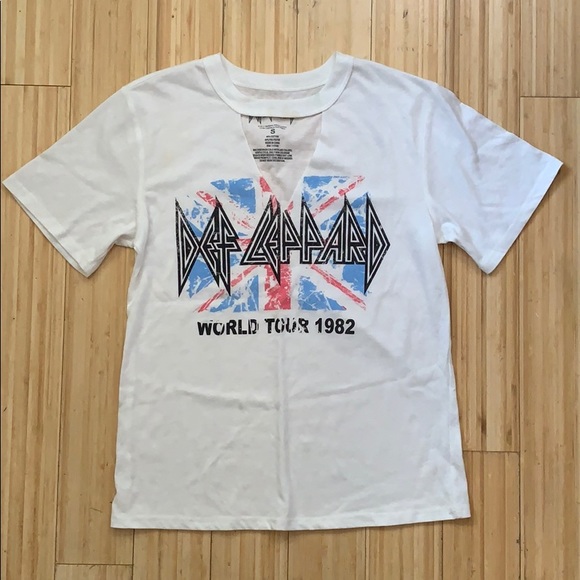 Tops | Def Leppard Distressed Band Tee | Poshmark